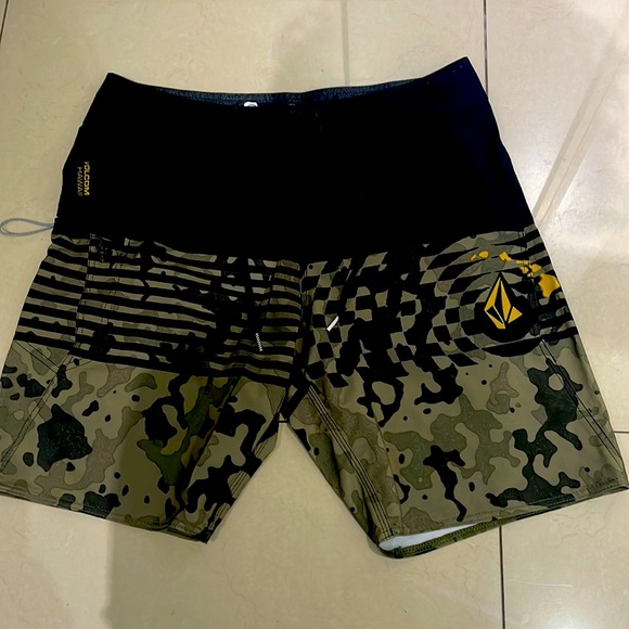 Volcom | Swim | Volcom Modtech Board Shorts | Poshmark